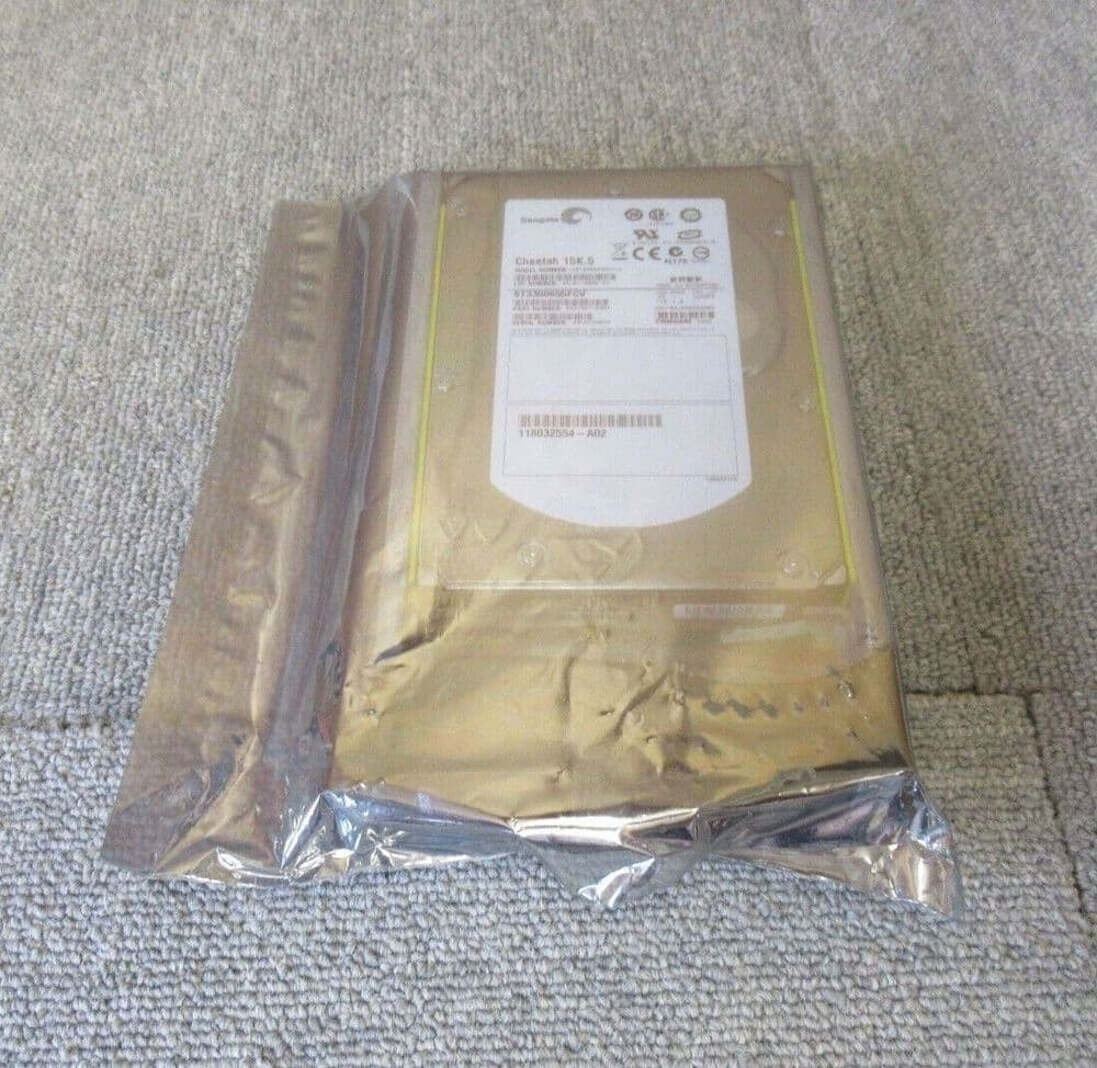 EMC 118032554-A02 ST3300655FCV HU127 300GB 15000RPM FC 4Gbps 16MB 3 5" HDD