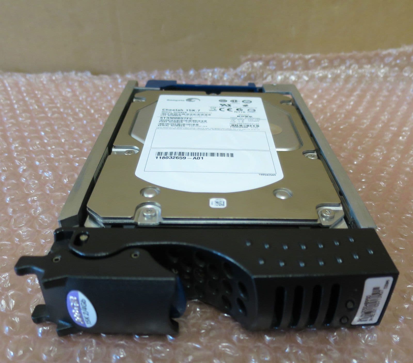 EMC 300GB 15K FC CX-4G15-300 2GB/4GB HDD Hard Drive Hot Plug 005048950