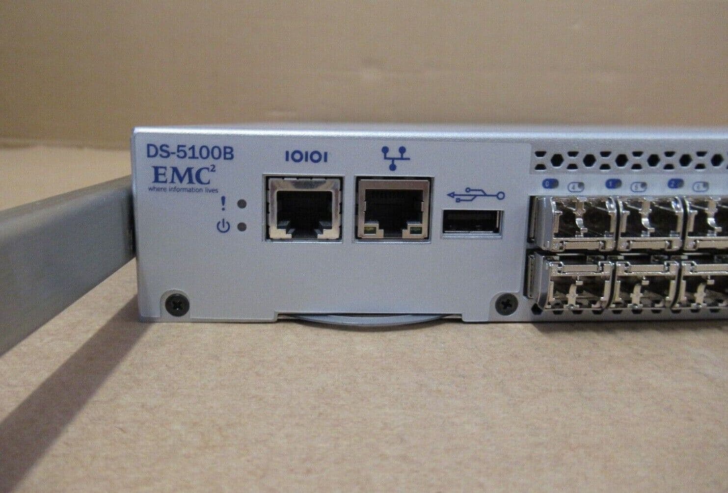 EMC Brocade DS-5100B 40-Port 24-Active 8Gb FC SAN Switch Lisenses