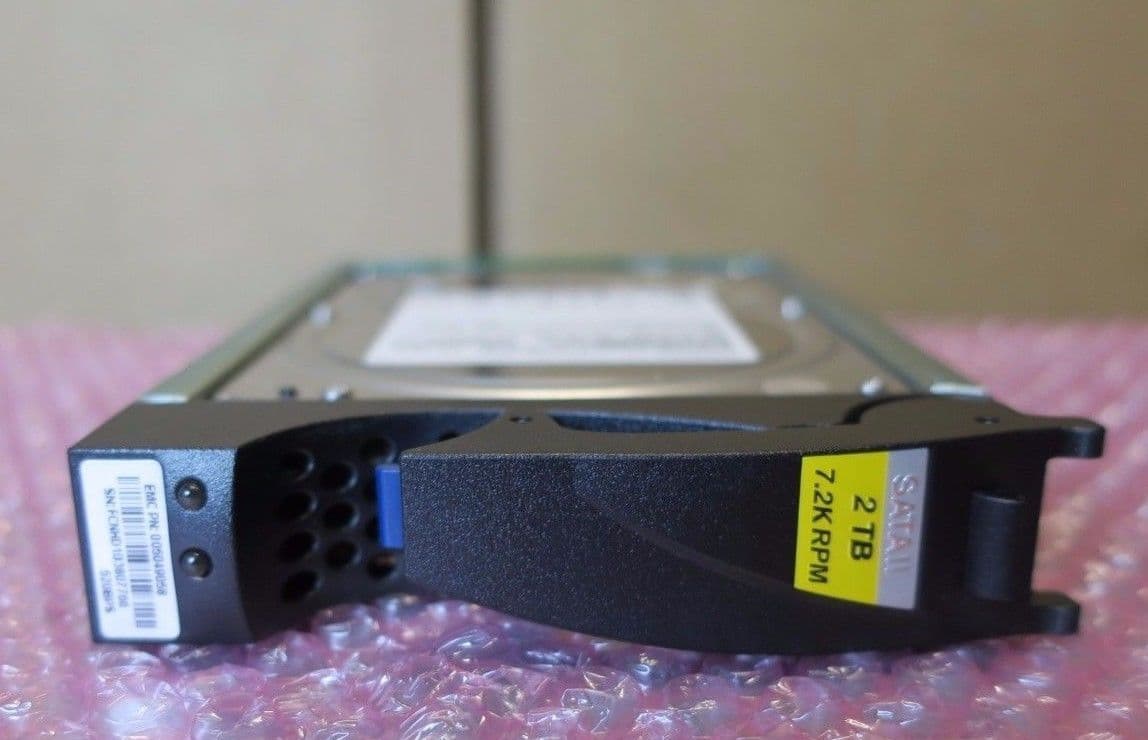 EMC CX-SA07-020 005049058 - 3 5" 2TB SATA Hard Drive HDD Fibre Channel 8CM16