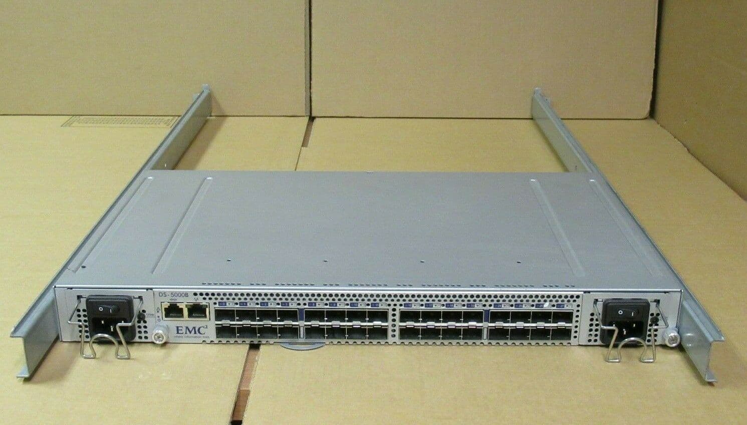 EMC DS-5000B Brocade 5000 4GB 24 Ports Active FC Fibre Channel Switch ...
