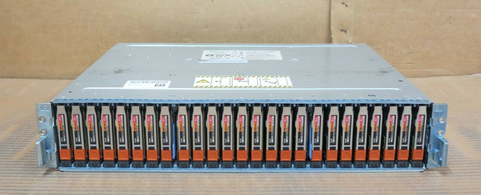 EMC SAE 2U Expansion Storage Array 22 5TB 25x 900GB 2 5" 2x SAS Controller
