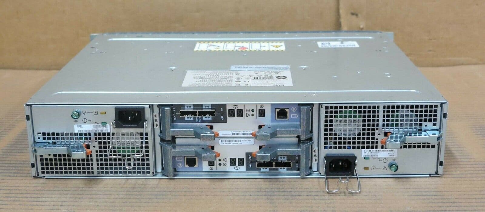 EMC SAE 2U Expansion Storage Array 25x 900GB 2 5" 22 5TB 2x SAS Controller