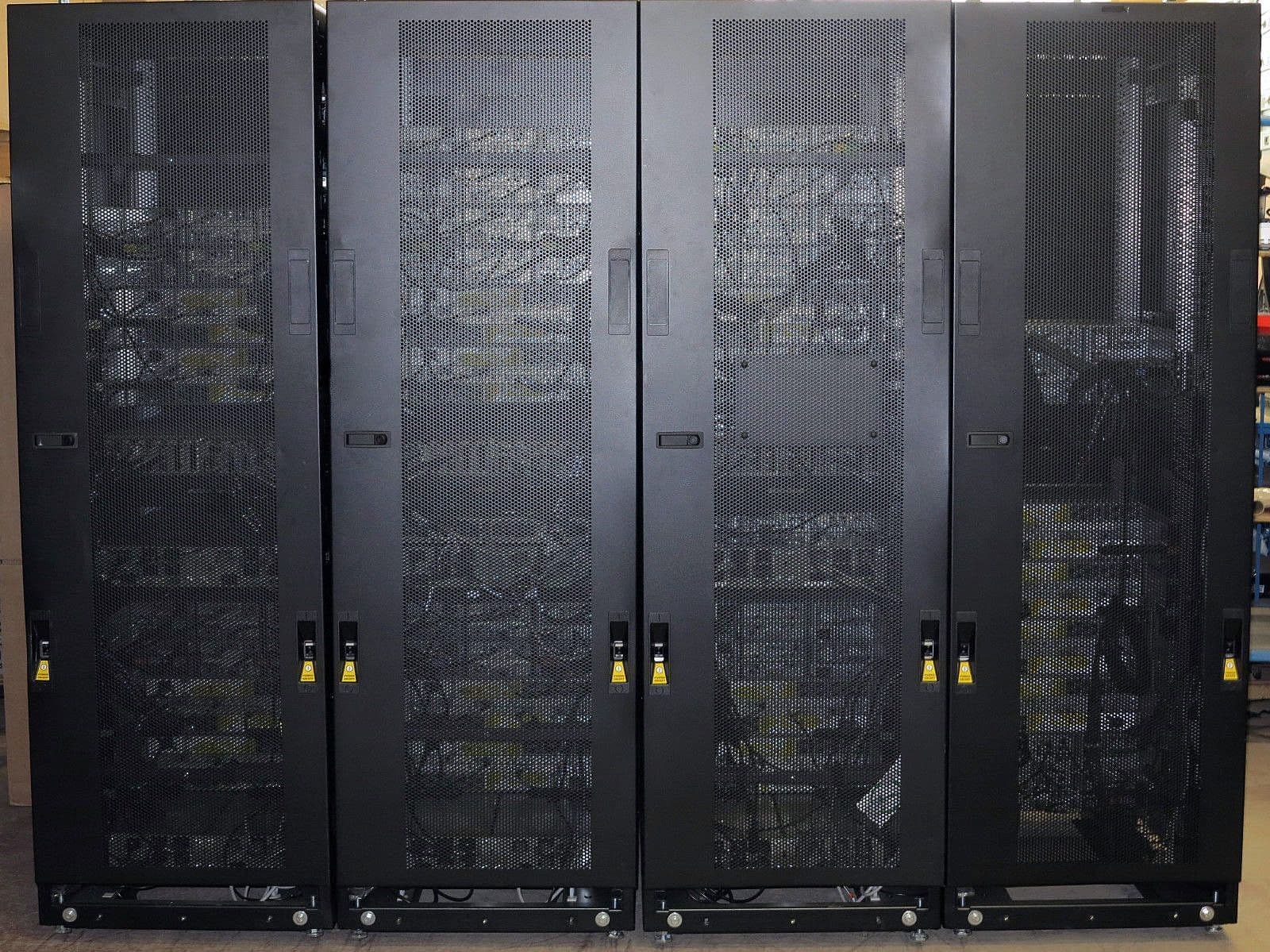 EMC Symmetrix VMAX Full SAN System 5 x Populated Rack with SSD & SAS ...