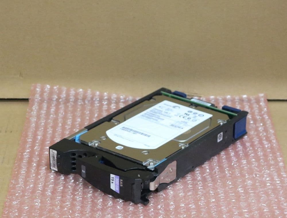 EMC-V3-VS15-300-300GB-15K-SAS-Drive-VNX5100-5300-VNXe3300-005049273-005 ...