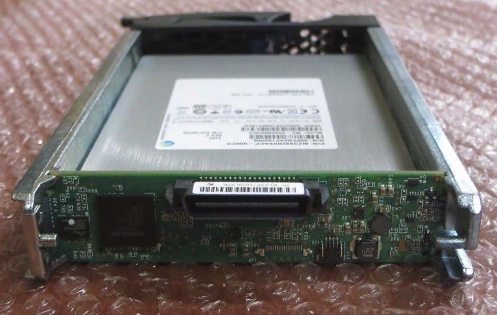 EMC VNX VX-VS6F-200 200GB FLASH SSD HDD 005049185 V3-VS6F-200 VNX5100 ...