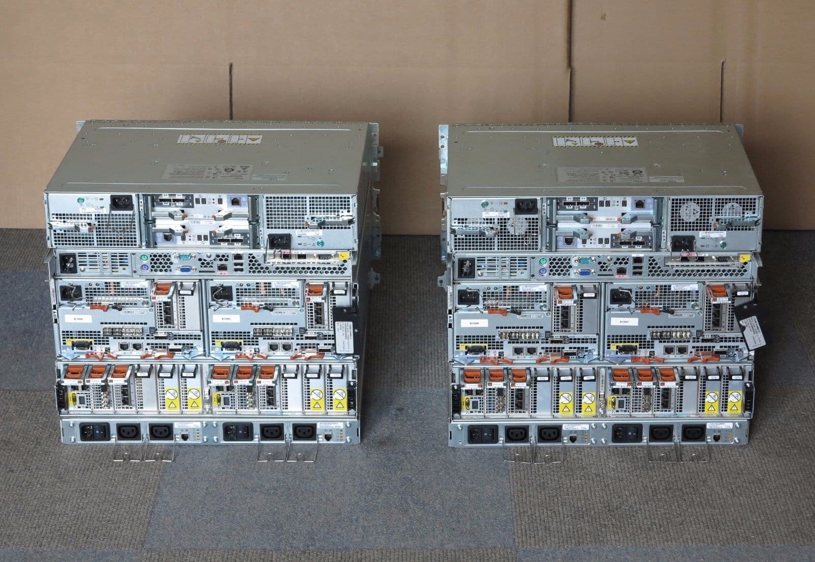 EMC VNX5300 Unified Storage Array 49 2Tb 2x Contollers 2x Data Movers ...