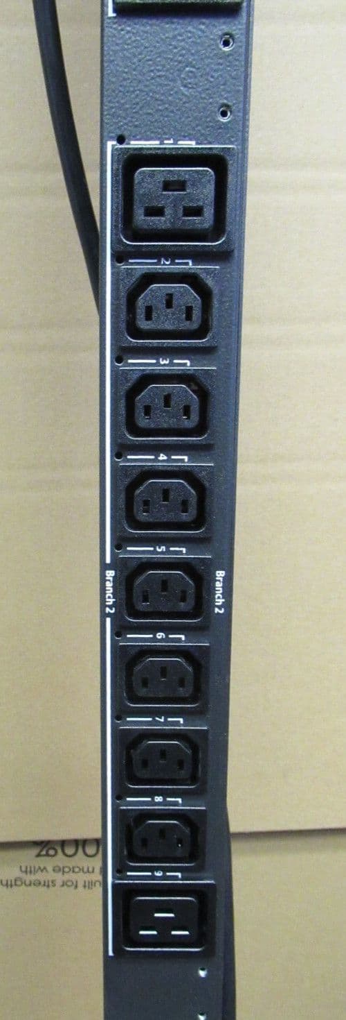 Emerson Liebert Power Distribution Unit 21 x C13 6 x C19 13A Rack PDU MPH
