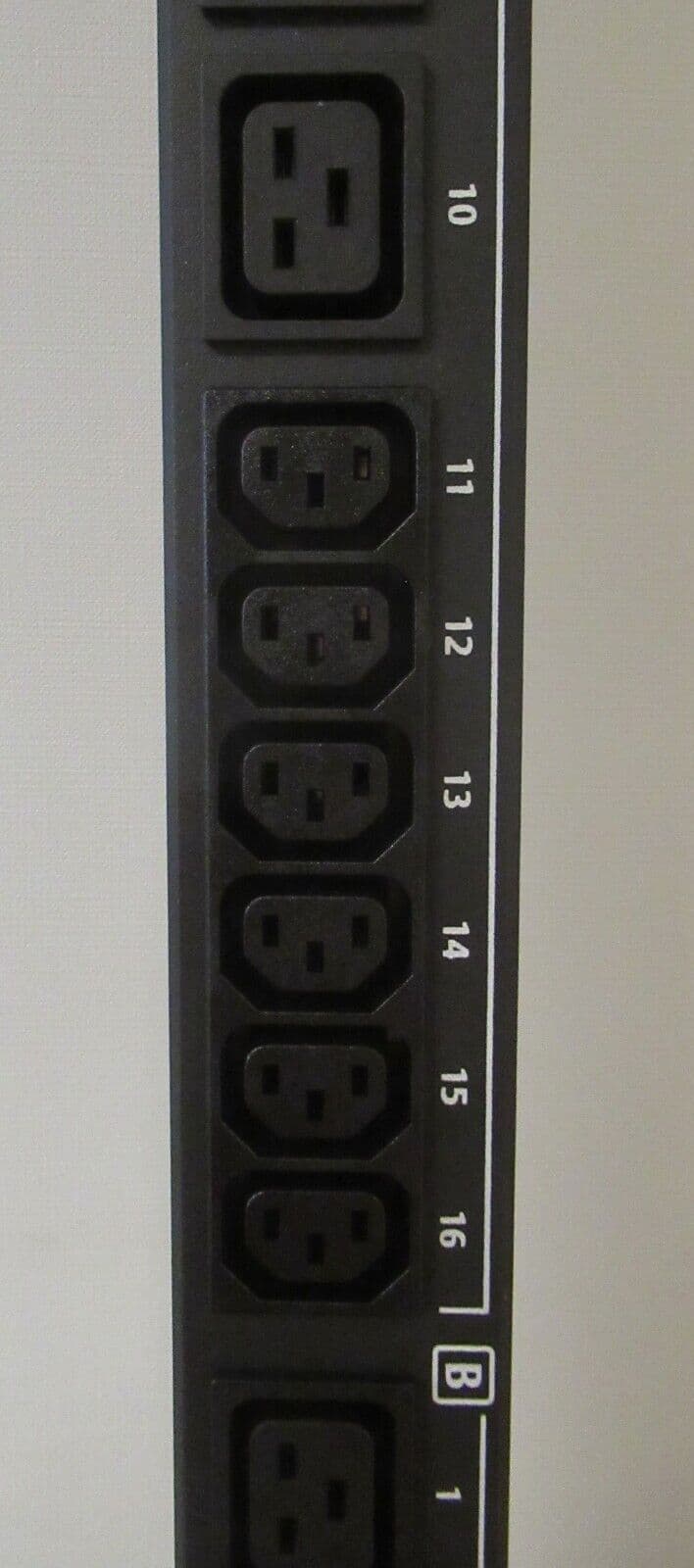 Emerson Power Distribution Unit 36x C13 12x C19 16A 230V Rack PDU MPE-1144