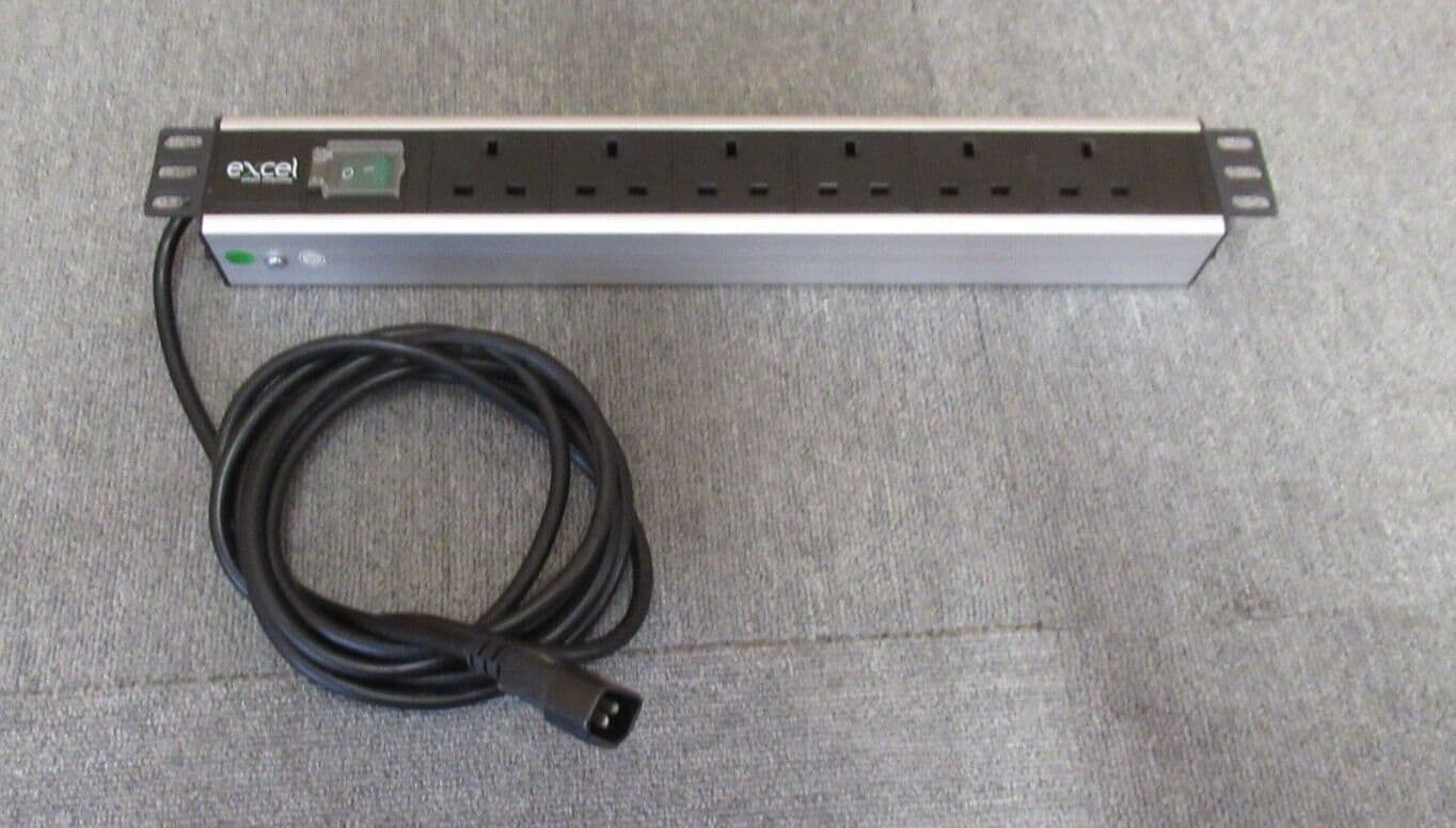 Excel 555-250 6 UK Output On/Off Switched Horizontal Powerstrip 3M 1U ...