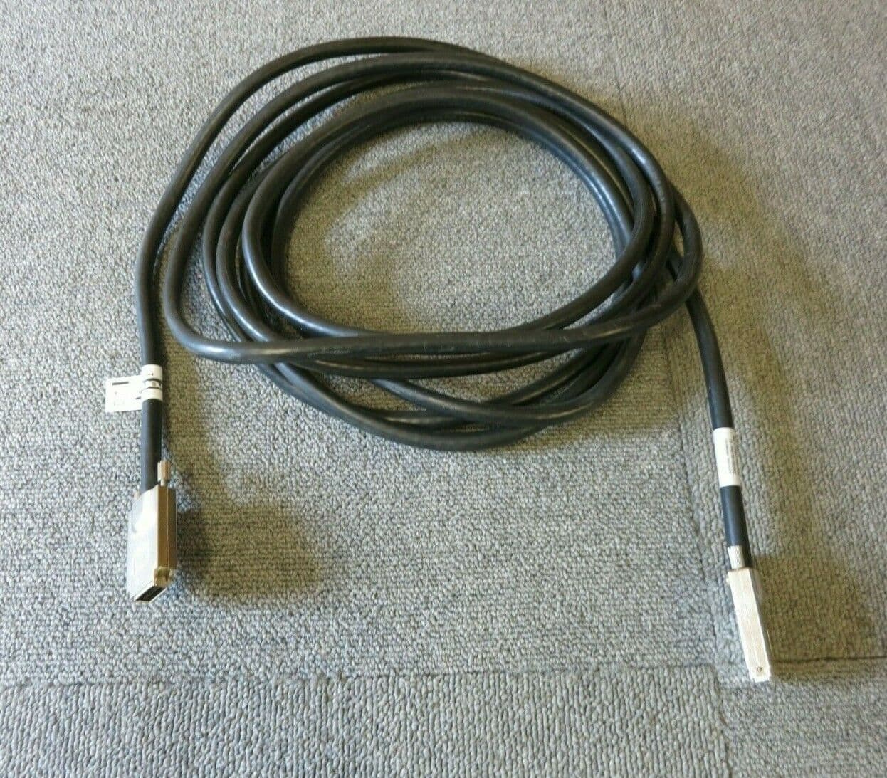 Extreme Network 250092-00 16105 5M Summit Stacking Cable CX4