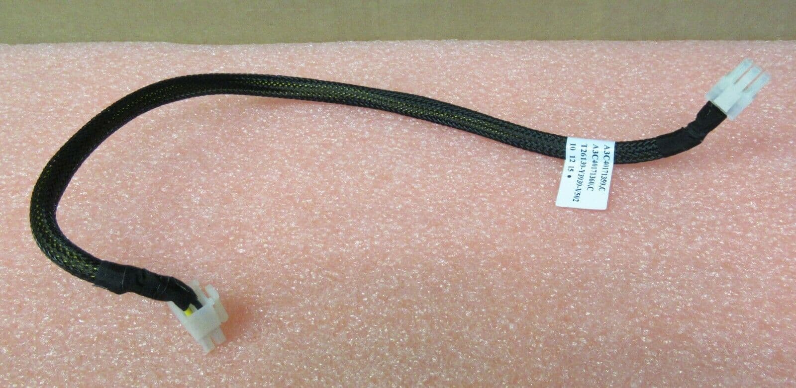 Fujitsu 3 5-inch HDD 45cm MOBO to Backplane Power Cable T26139-Y3939-V502