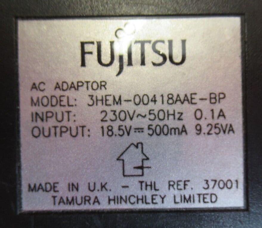 Fujitsu 3HEM-00418AAE-BP UK Plug AC Power Adapter 10W 18 5V 500mA