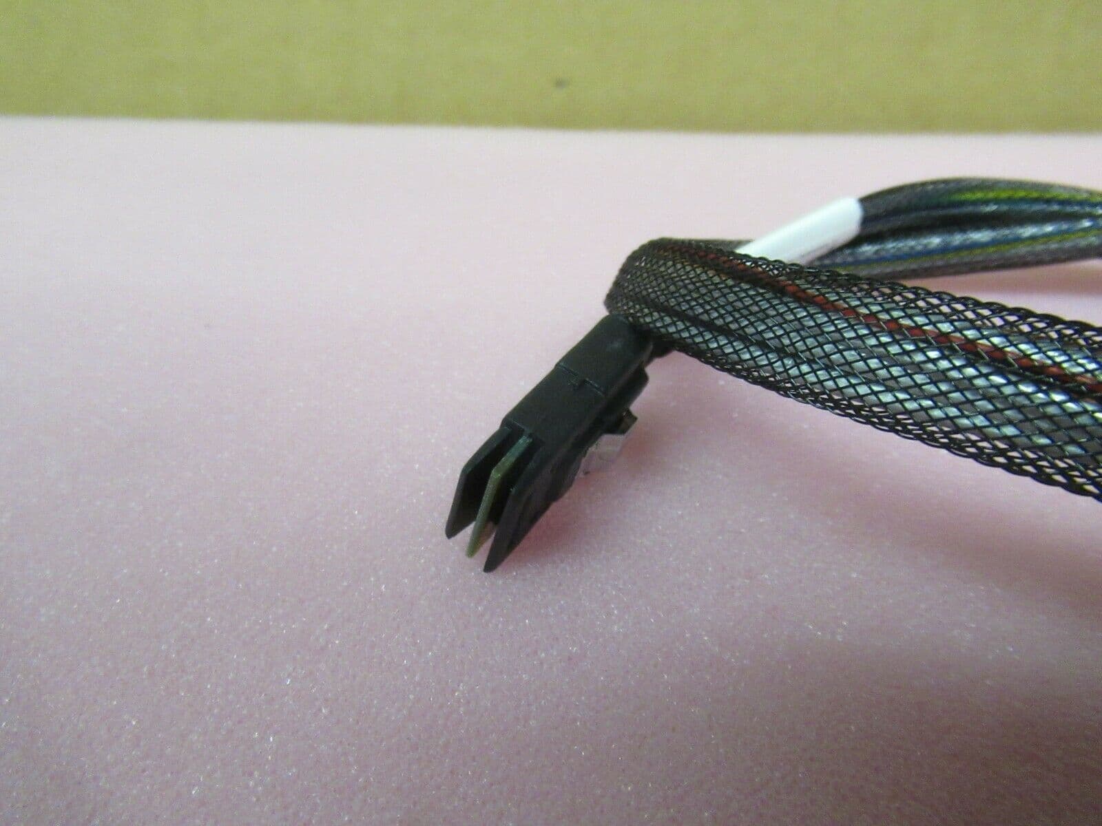 Fujitsu 54cm SAS 2 0 2 5" HDD Backplane Connector Cable T26139-Y3963-V116