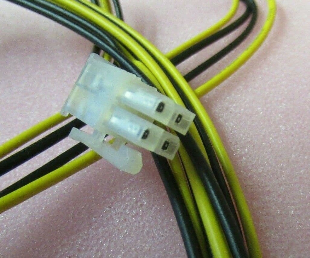 Fujitsu 60/78cm Motherboard to Backplane Power Cable T26139-Y3939-V203