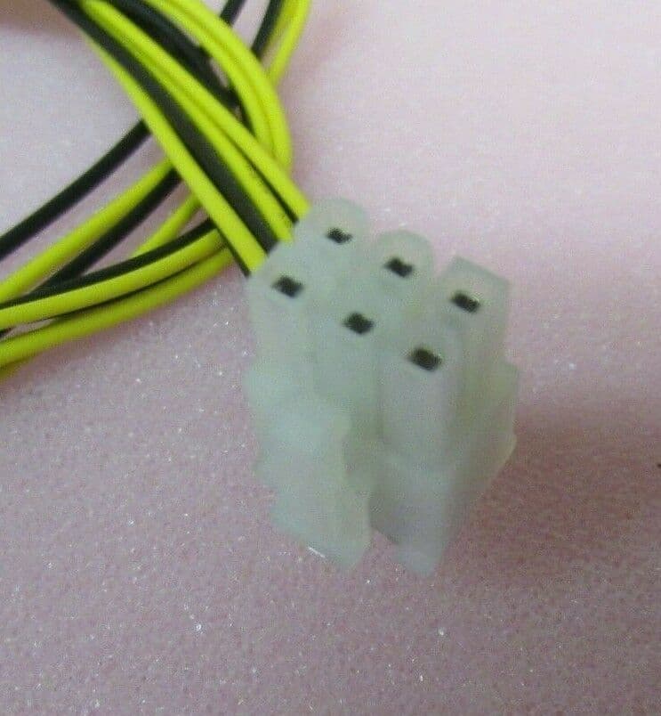 Fujitsu 60/78cm Motherboard to Backplane Power Cable T26139-Y3939-V203