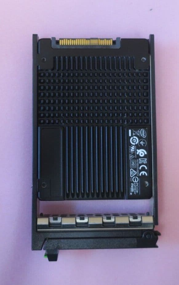 Fujitsu 750GB 2 5" PCIe NVMe U 2 HET Hot-Plug Solid State SSD S26361-F5719-L750