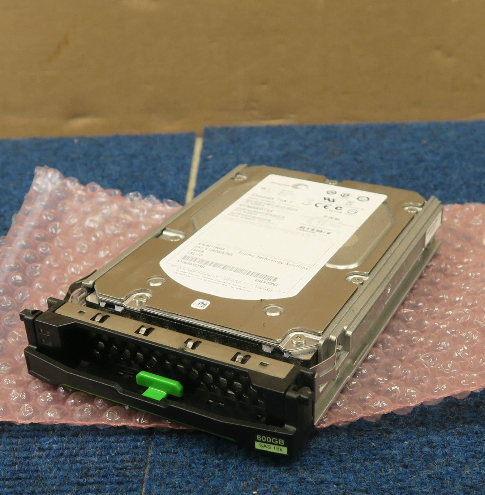 Fujitsu A3C40114568 3 5" 600GB 15K SAS HDD Caddy TX200 S8 S7 S26361 ...