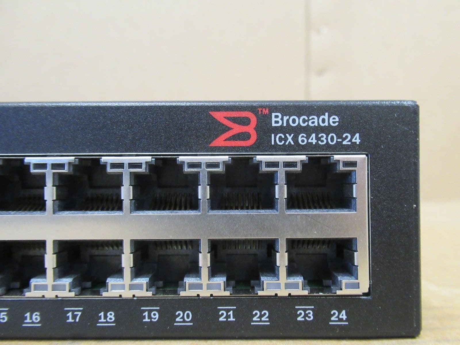 Fujitsu Brocade ICX 6430-24 Gigabit Ethernet Switch 24x 10/100/1000 4x ...