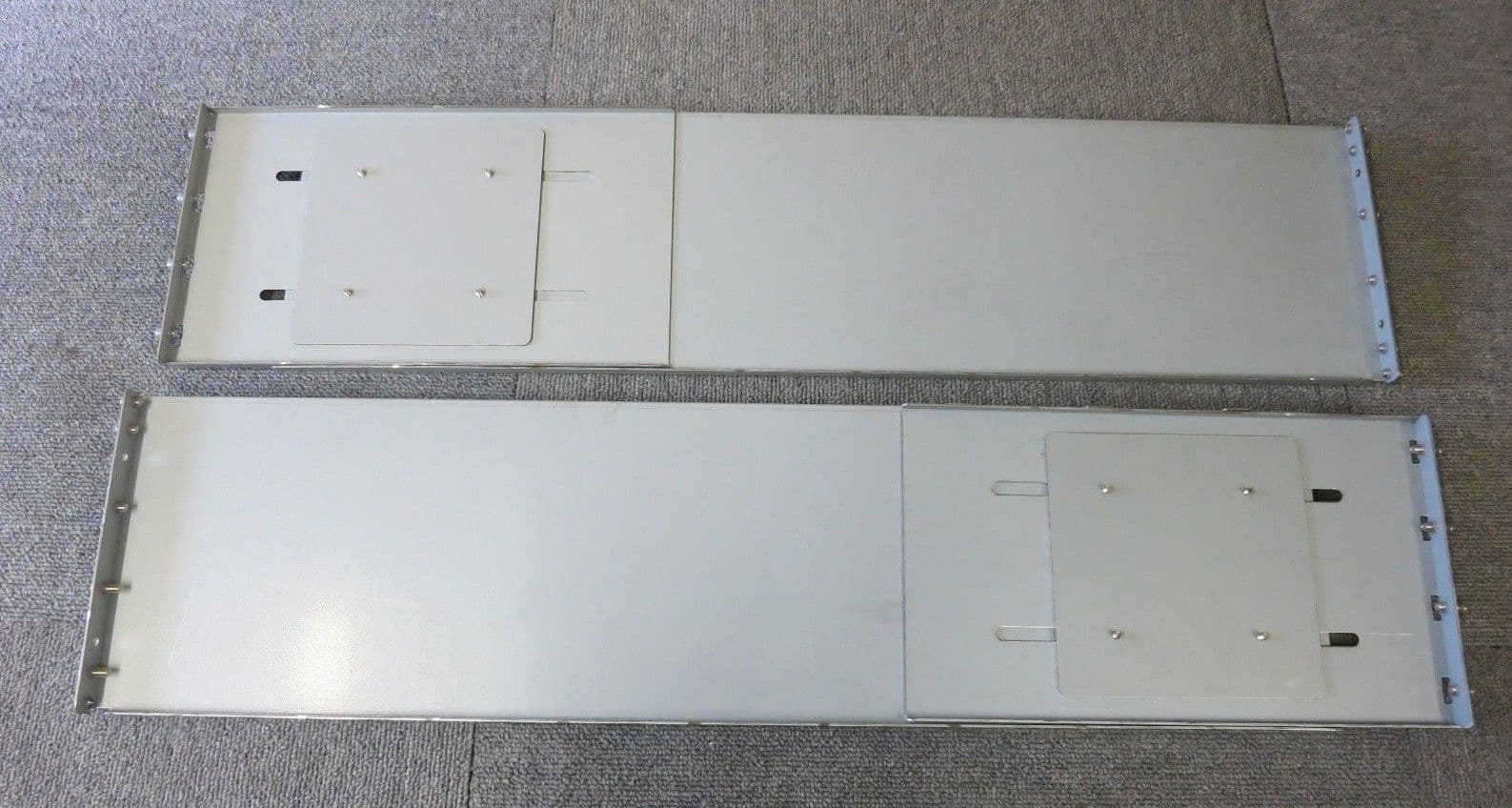 Fujitsu BX900 S2 Server Cabinet Rackmount Rails And Screws