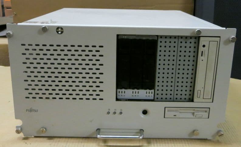 Fujitsu C81xi Teamserver Rack Mount Server Pent 2 350MHz 27 3Gb HDD 192Mb Ram