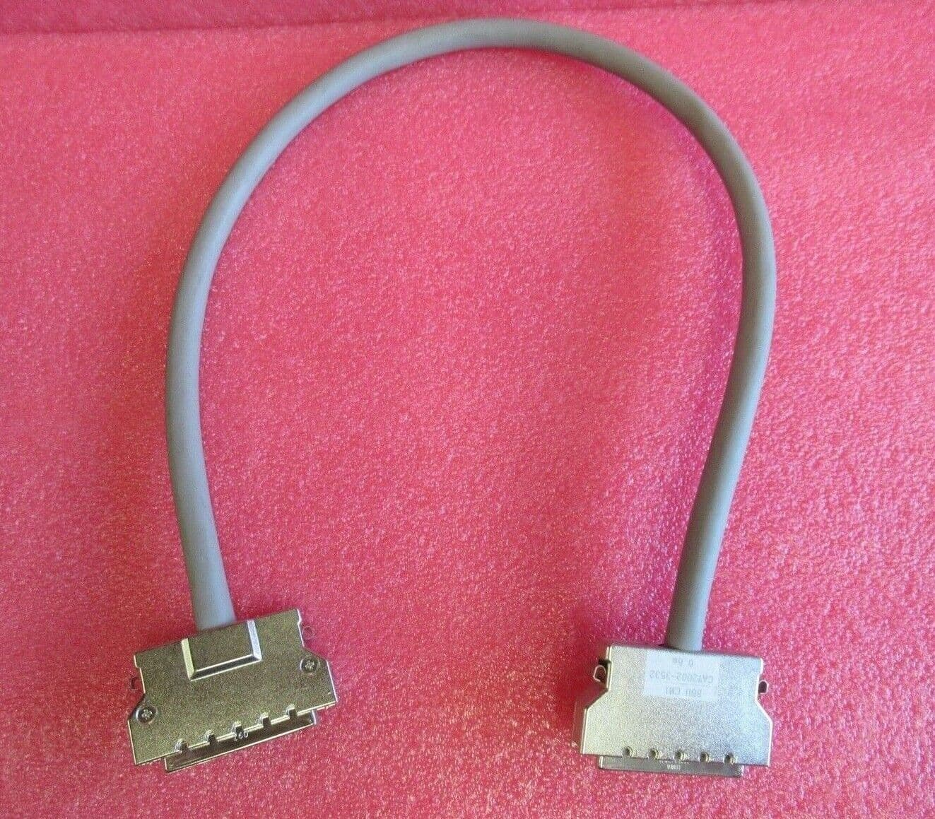 Fujitsu CA72002-3532 Male SCSI III To Male SCSI III SCSI Cable Assembly 0 6m