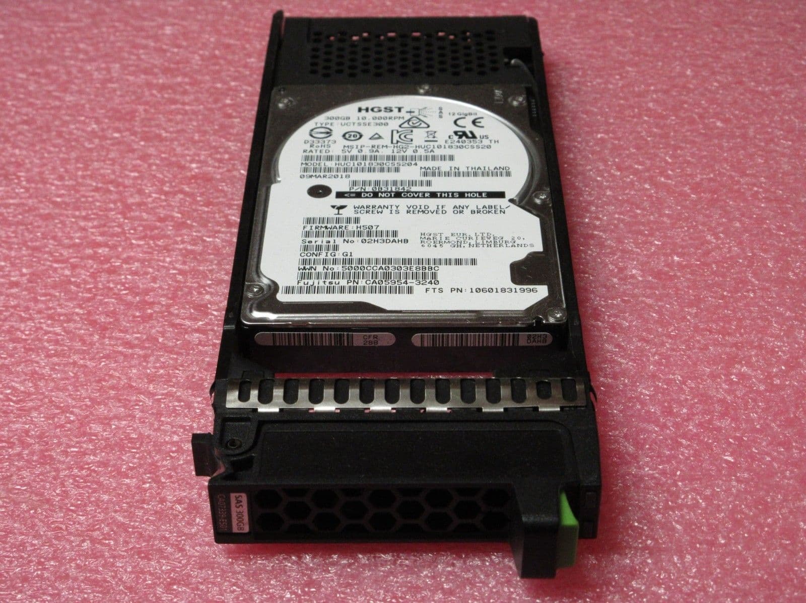 Fujitsu Eternus 300GB 10K 2 5" 12G SAS CA05954-3240 10601831996 HDD CA07339-E501