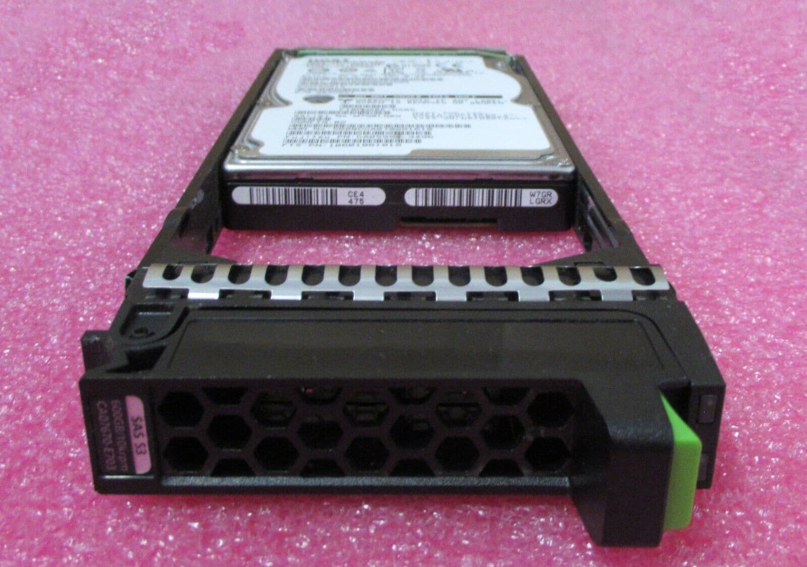 Fujitsu Eternus 600GB 10K SAS 6G 2 5" HDD CA07670-E703 DX100 DX200 DX60 ...