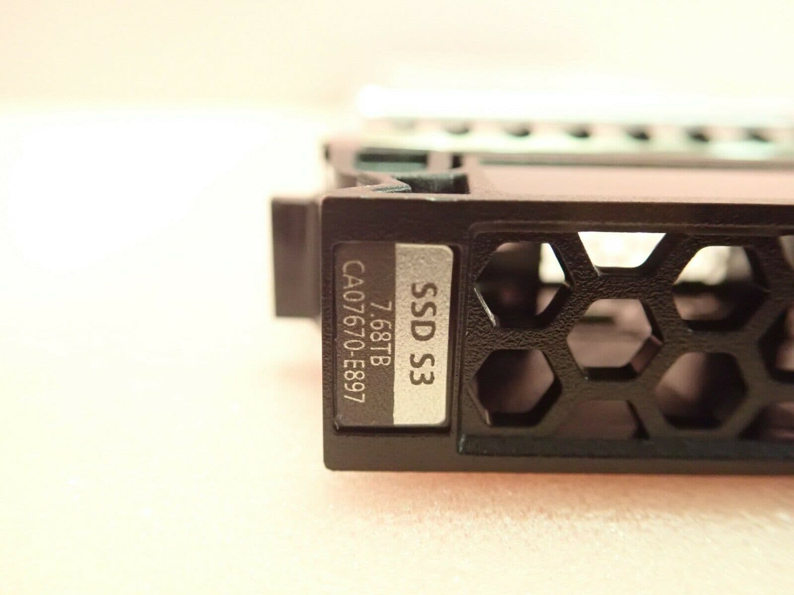 Fujitsu Eternus 7 68TB SSD SAS MLC FTS ETFSAV DX1/200S3 S4 DX500/600 S3 S4