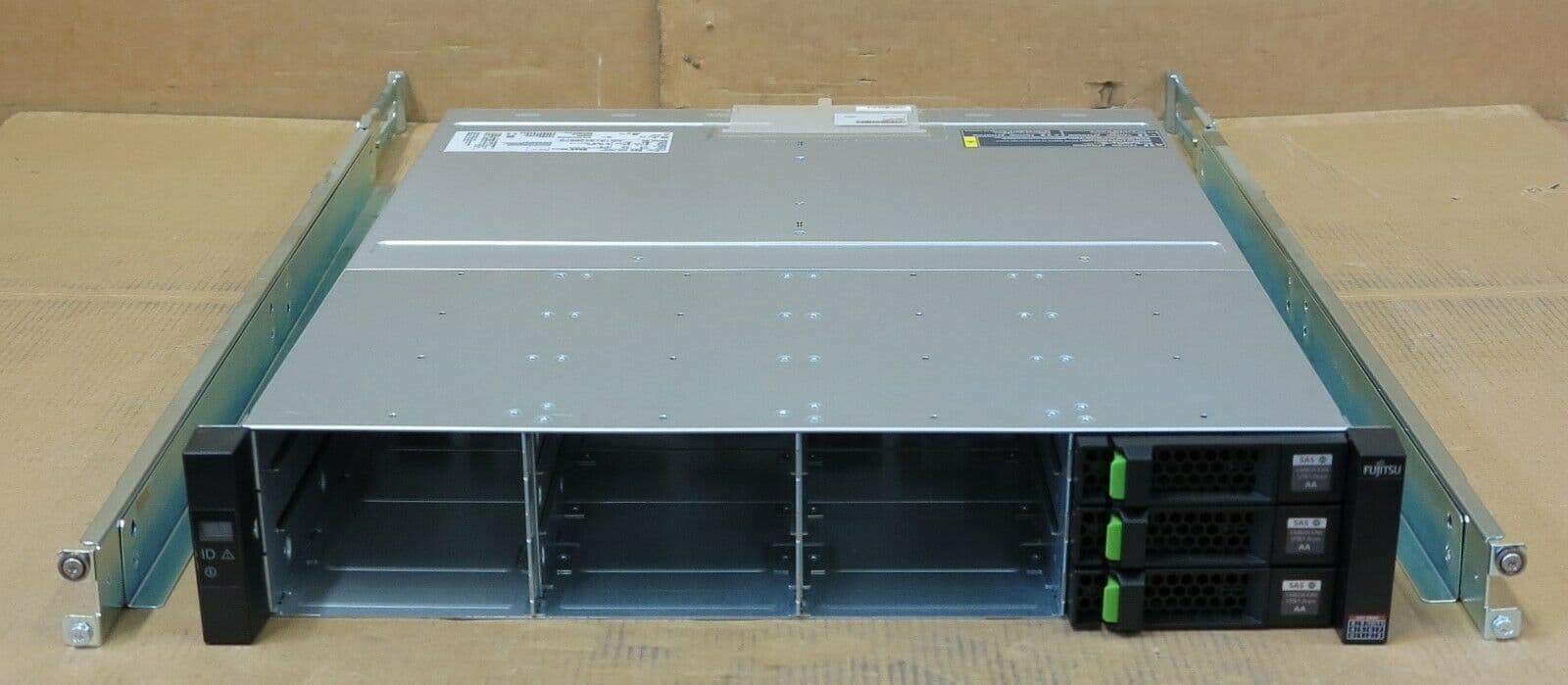 Fujitsu Eternus CS DX Ext Unit 3x12TB 36TB HDD 2x CA05967-1610 CS-VCE-DX635