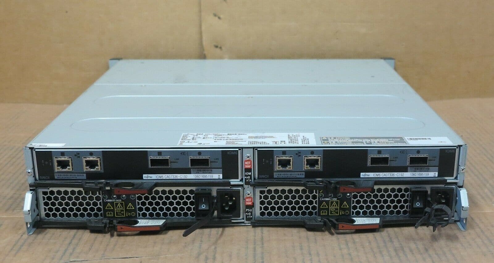 Fujitsu ETERNUS CS800 S5 Extenson 2x IOM6 Control 48TB HDD CA07339-E174 ...