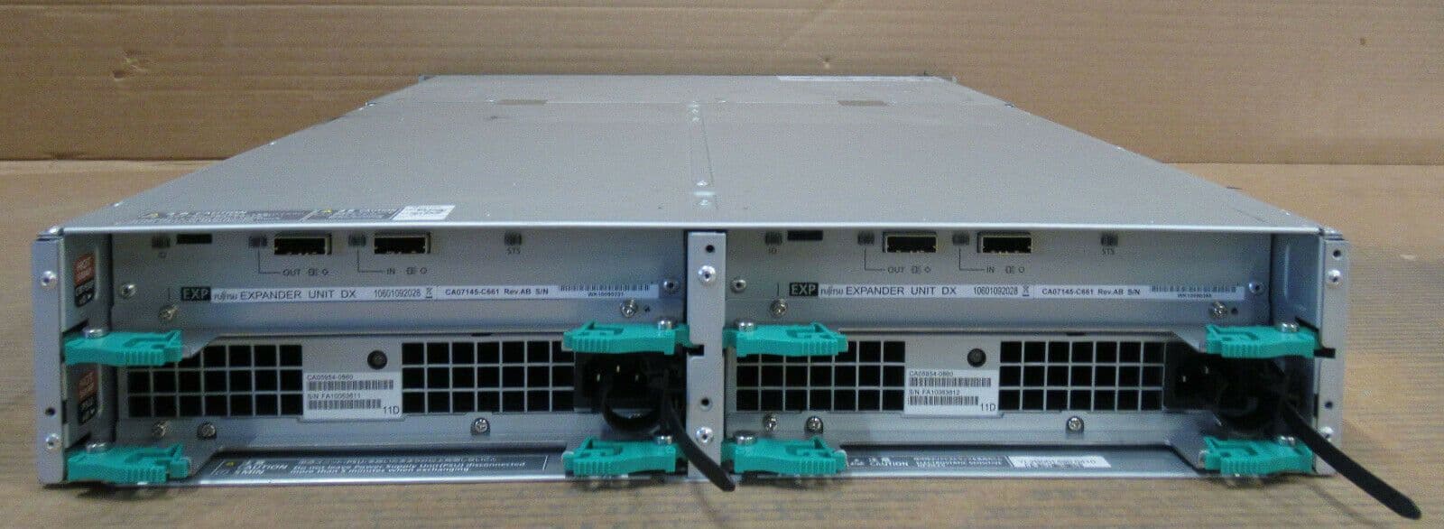 Fujitsu Eternus DX 12-Bay Expansion Unit SAS Array 2x CA07145-C661 FTS ...