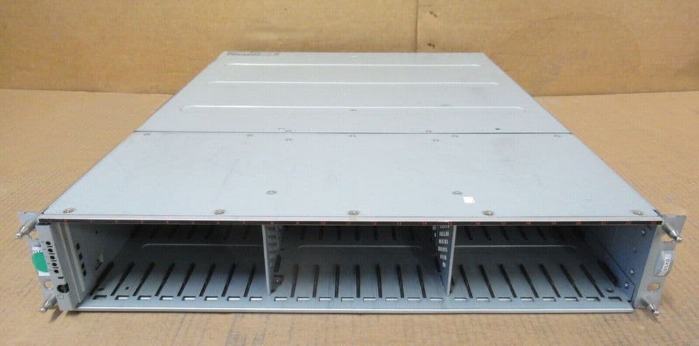 Fujitsu Eternus DX-90 S2 24 Bay Enclosure FTS-ET092DCU 2x CA07336-C001