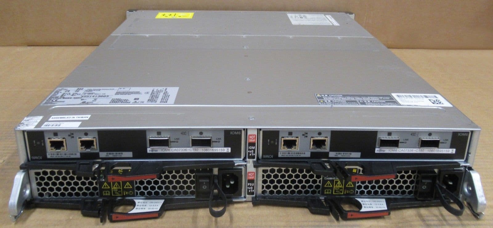 Fujitsu Eternus DX DX40 S2 2 5 DE 24-Bay 2 5" SAS 2x Cntrl CA07336-C192 ...