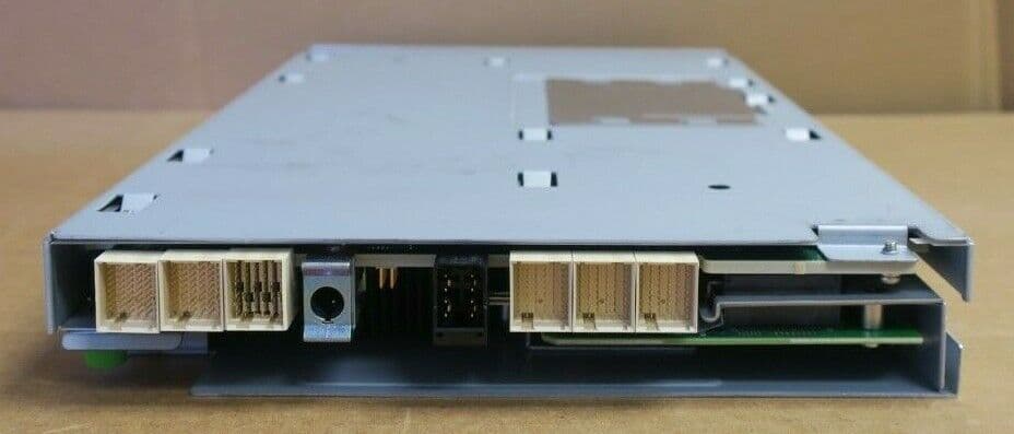 Fujitsu Eternus DX200 S3 CA07662-D121 Controller Module No Memory / No CPU