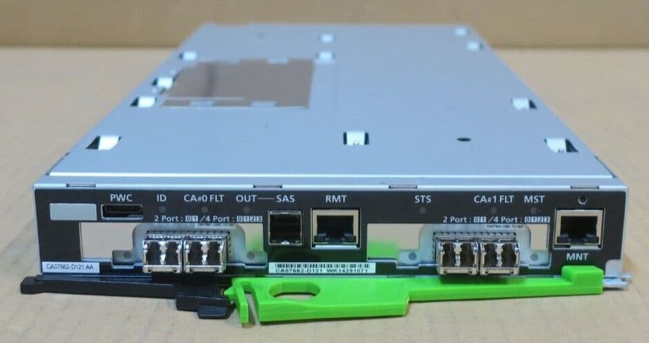 Fujitsu Eternus DX200 S3 Controller Module CM T2 CA07662-C121 2x FC-2P-16G