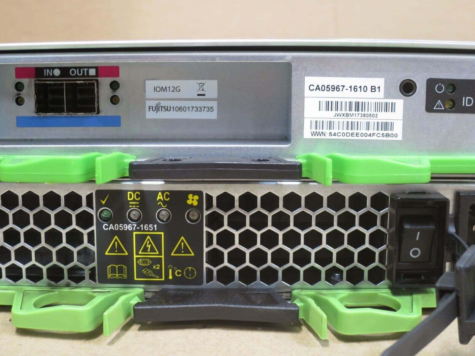 Fujitsu Eternus DX5/600 S3 DriveEnclosur 2x IOM12G 17 1TB HDD 2x800W ...