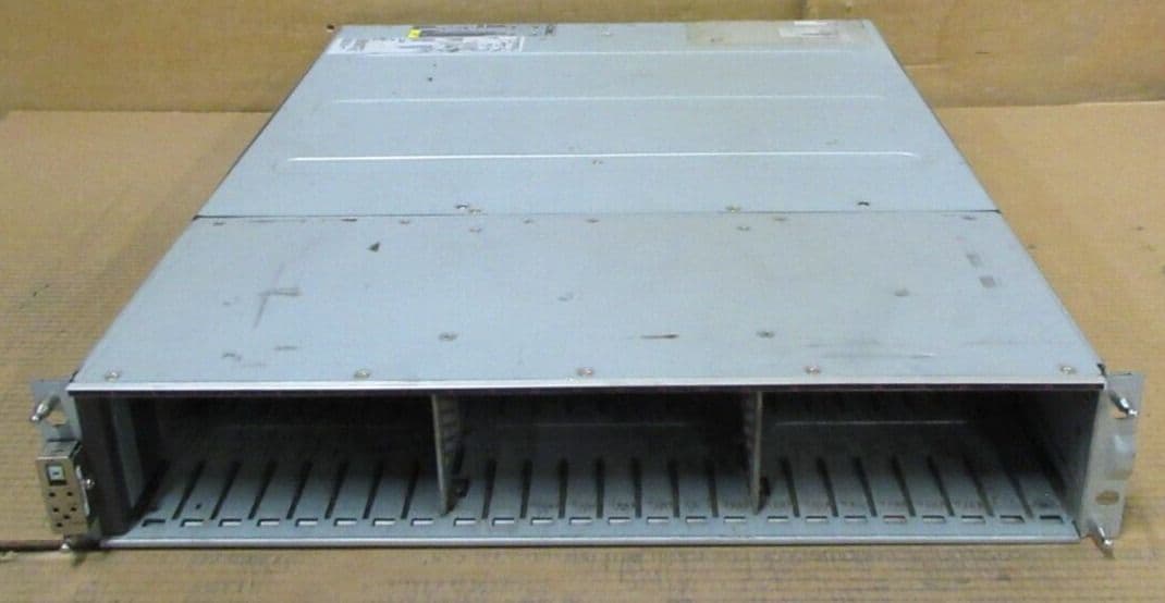Fujitsu Eternus DX60 S3 24-Bay 2 5" SAS Disk Storage 2x CA07797-D102 iSCSI