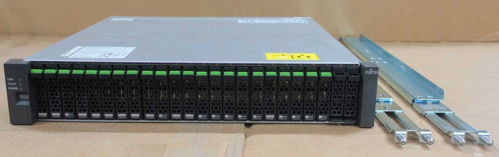 Fujitsu Eternus DX80/90 S2 24-Bay 22 x 900GB SAS 19 8TB Enclosure FTS ...