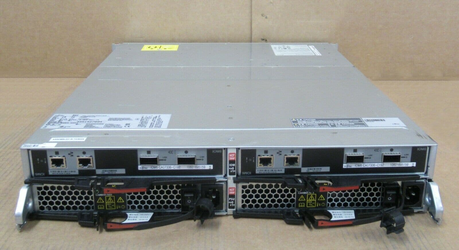 Fujitsu Eternus DX80/90 S2 DE 24-Bay 8 4TB SAS Enclosure 2x IOM6 FTS ...