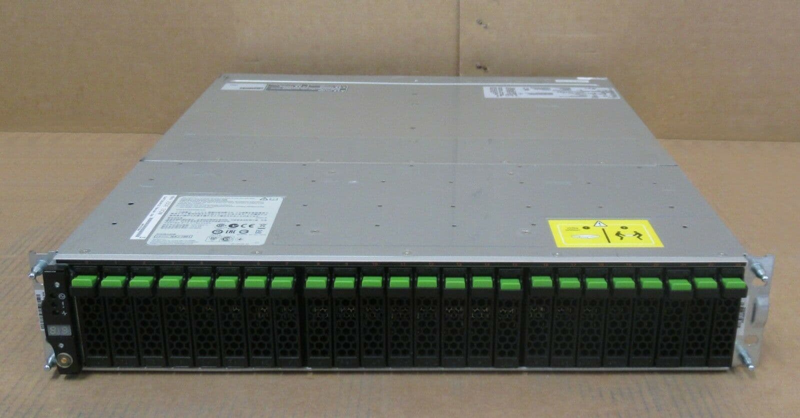 Fujitsu Eternus DX80/90 S2 DE 24-Bay 8 4TB SAS Enclosure 2x IOM6 FTS ...