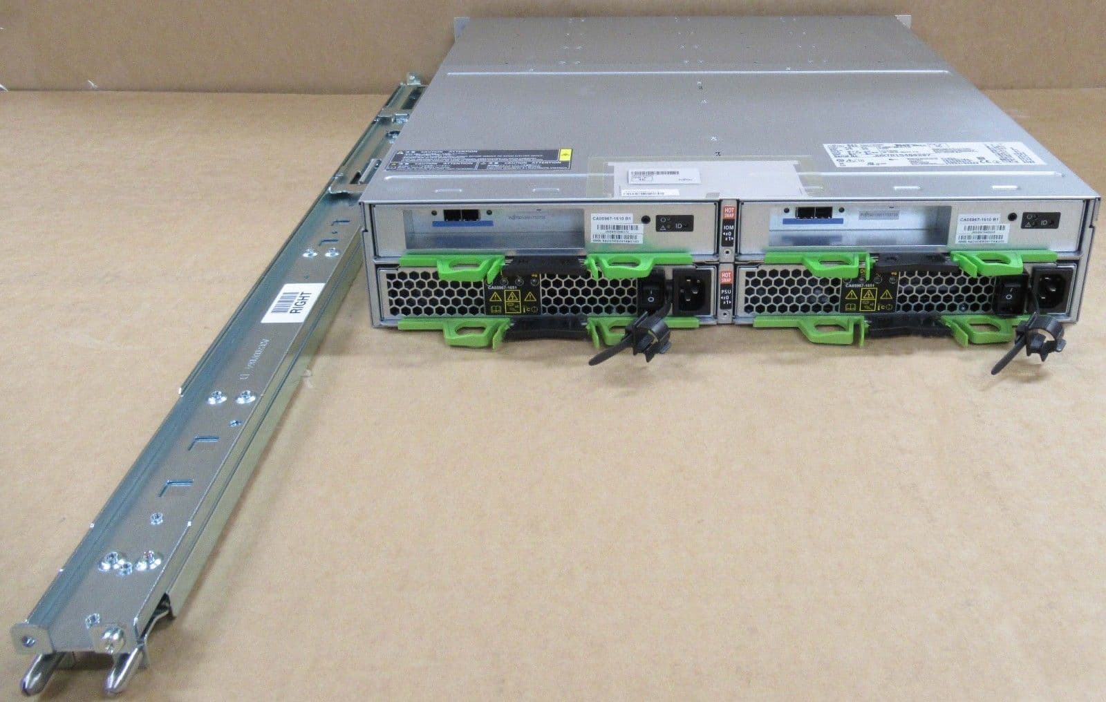 Fujitsu Eternus DX8700 S3 Array 12x 3 5" Bays 2x I/O Controllers FTS ...