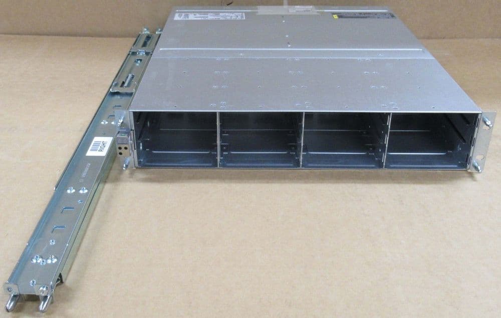 Fujitsu Eternus DX8700 S3 Array 12x 3 5" Bays 2x I/O Controllers FTS ...