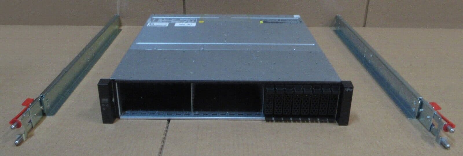 Fujitsu Eternus ETPEADU DX5/600 S3 24x 2 5" Drive Enclosure 2x IOM12G ...