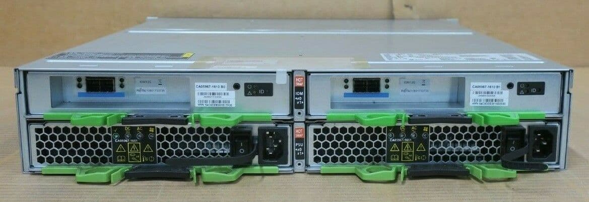 Fujitsu Eternus ETPEADU-L DX5/600 S3 24x 2 5" Drive Enclosure 2x IOM12G 2x PSU