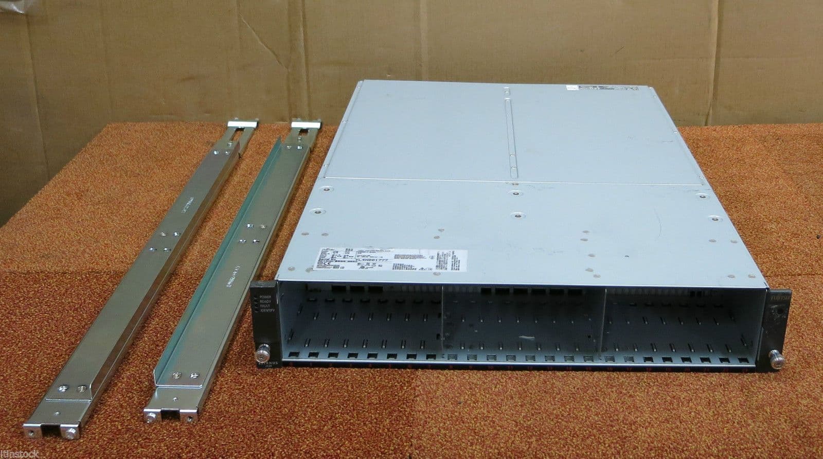 Fujitsu ETERNUS JX40 Storage Subsystem 24 drive bays DAS FTS ETJXS11BG ...