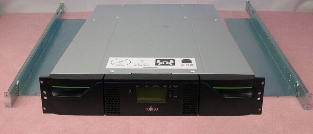 Fujitsu Eternus LT40 S2 24-Slot 2U Tape Library with LTO-5 FC tape drive