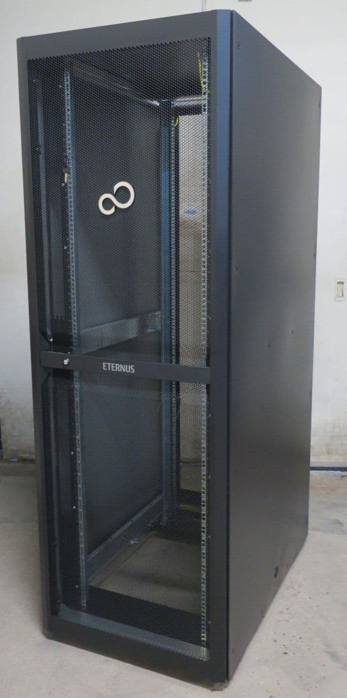 Fujitsu ETERNUS PCR M1 42U 742S Server Rack Cabinet S26361-K827-V510 ...