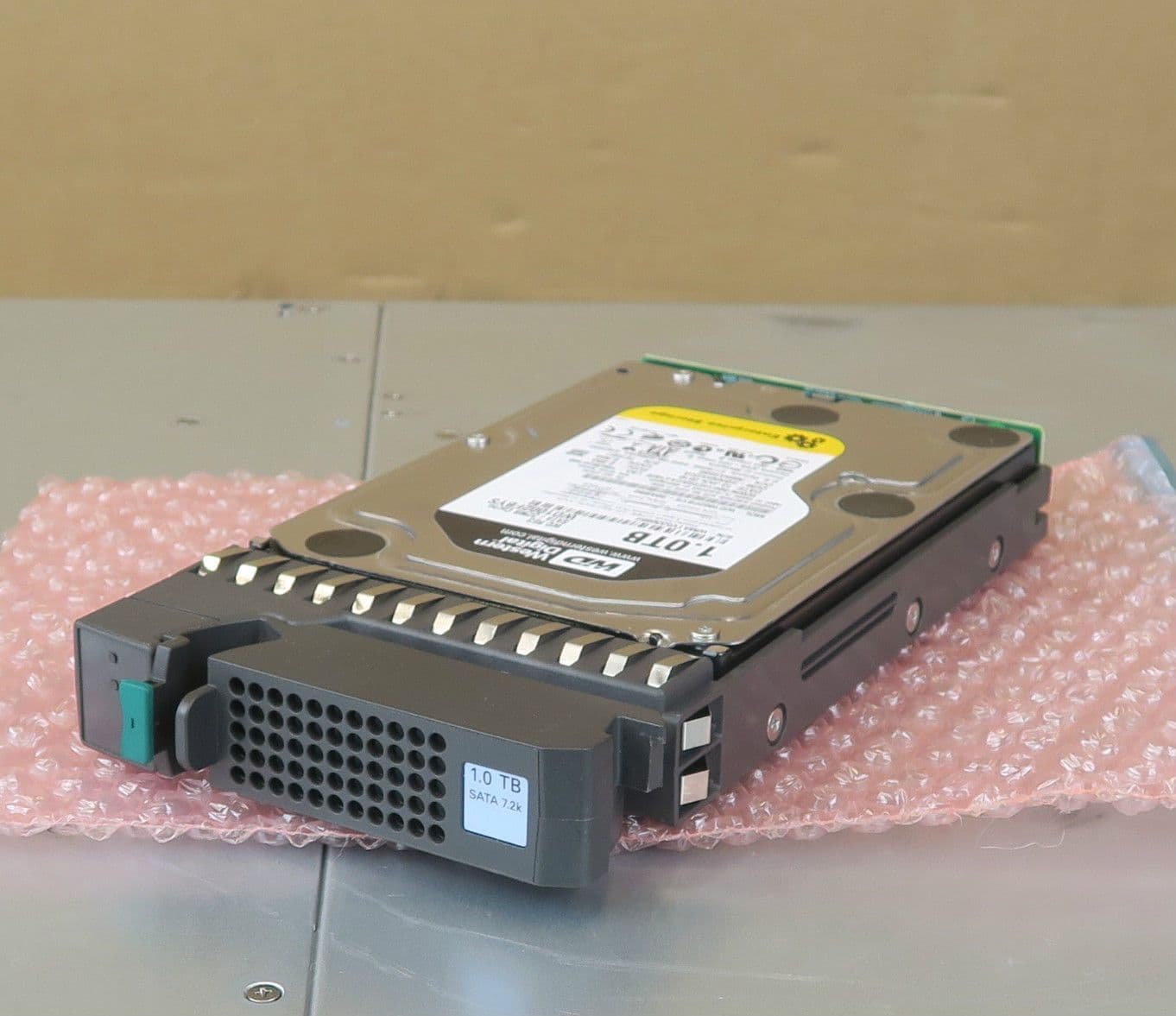 Fujitsu FibreCat 3 5" 1TB 7 2K SATA Hard Drive S26361-F3245-L100 for ...