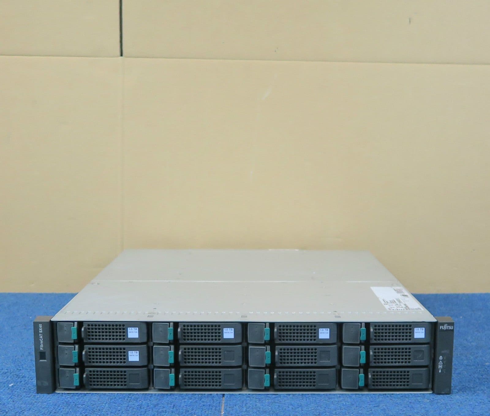 Fujitsu FibreCAT SX40 - 12 x Bay HDD Enclosure 5 x 1TB 7 2K SATA 1 x ...